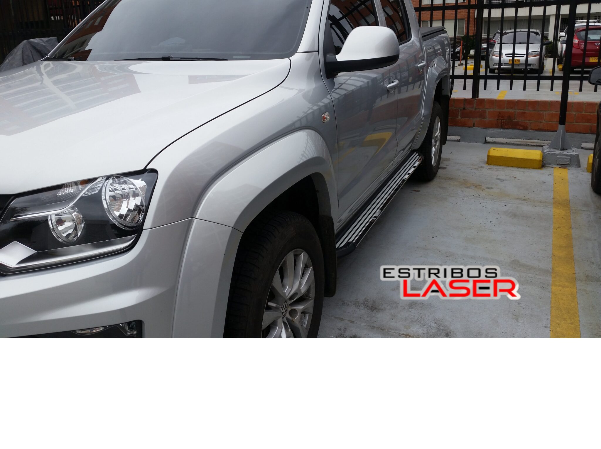 Estribo VOLKSWAGEN AMAROK - Para tu carro