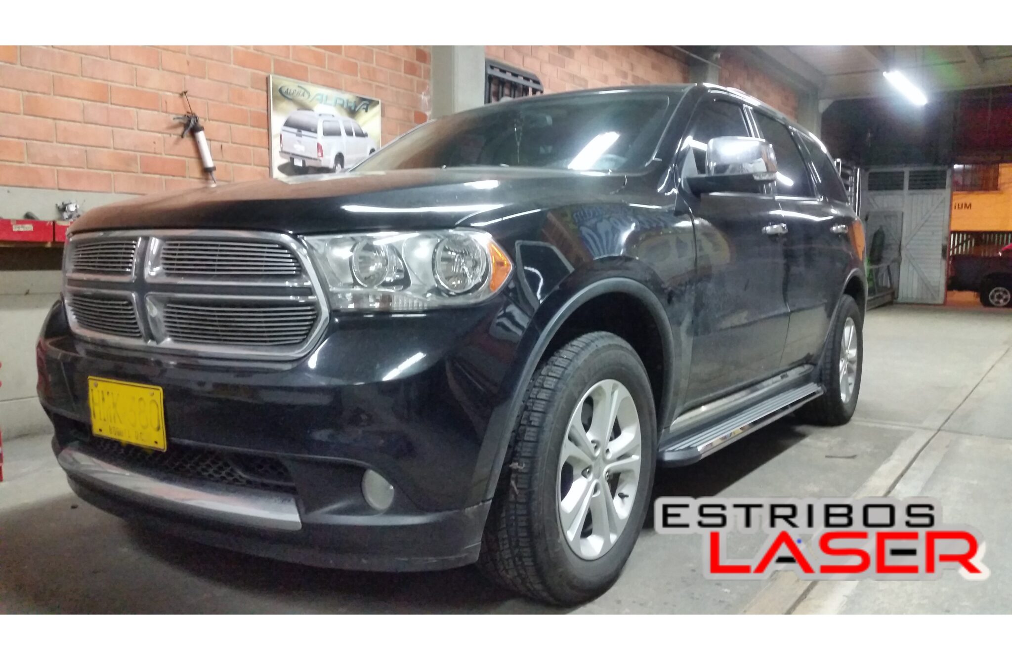 Estribos DODGE DURANGO - Para tu carro