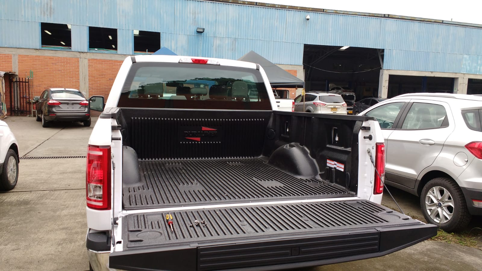 Duraliner para Ford 150 doble cabina - Para tu carro