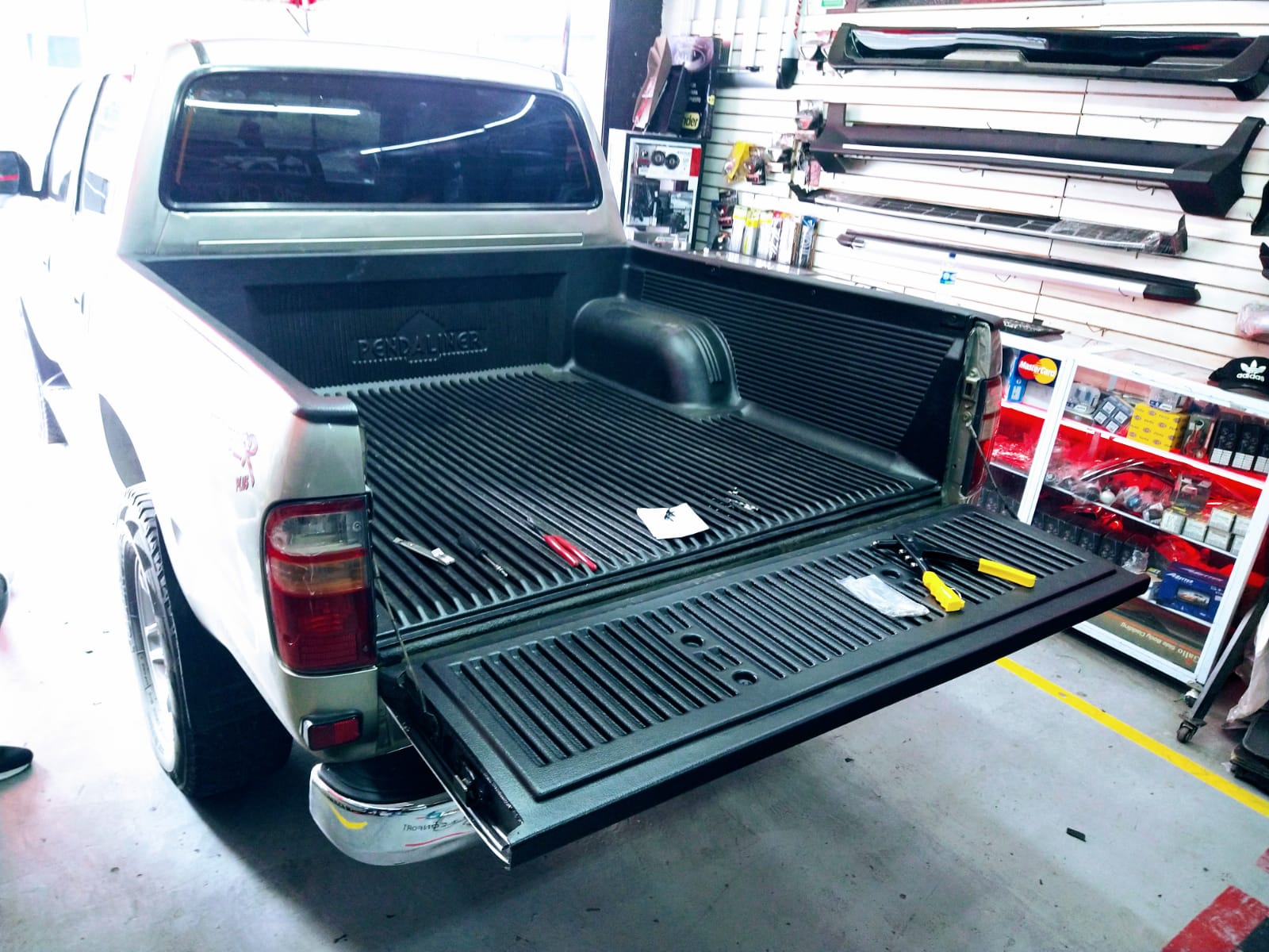 Duraliner original para Toyota Hi Rider - Para tu carro